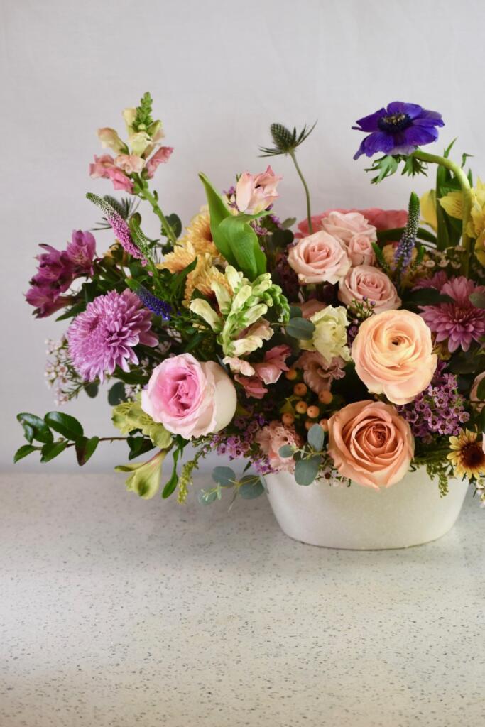 Home » Houston Flower Shop » Centerpieces & Statements » Round Centerpiece