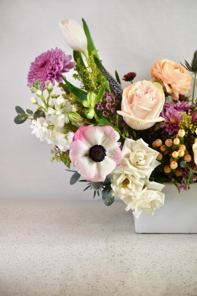 Home » Houston Flower Shop » Dinner Party » Square Centerpiece